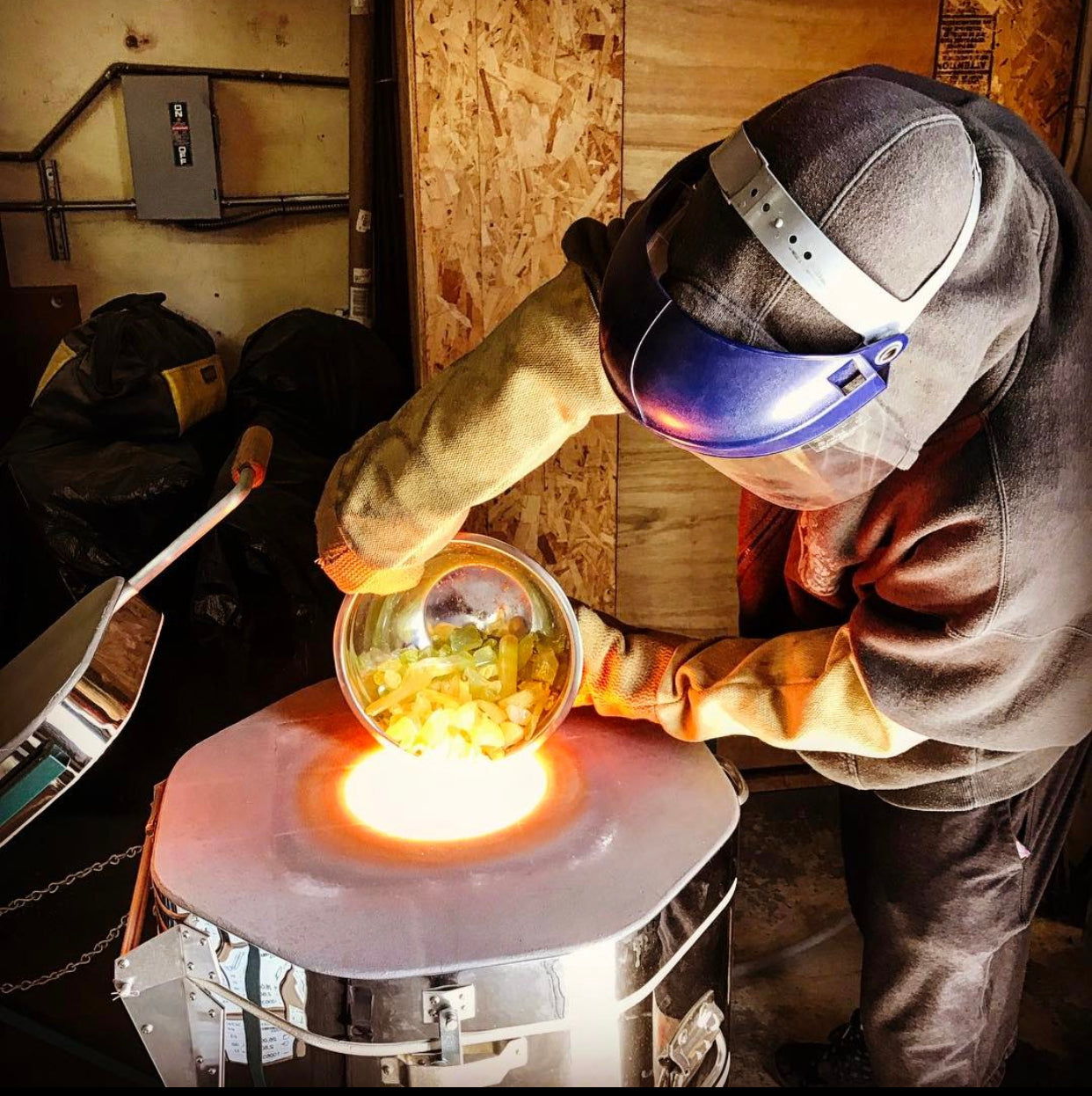 KJ Custom – The Glass Mule